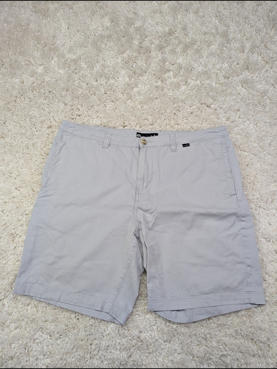 Travis Mathew | Shorts | Travis Mathew Light Gray Flat Front Mens ...